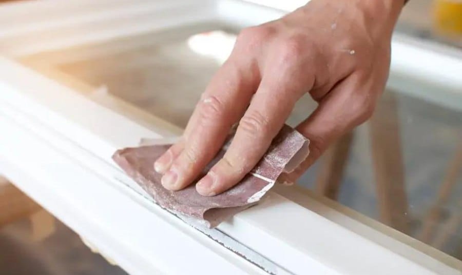 How to Glaze a Window: A DIY Homeowner's Guide